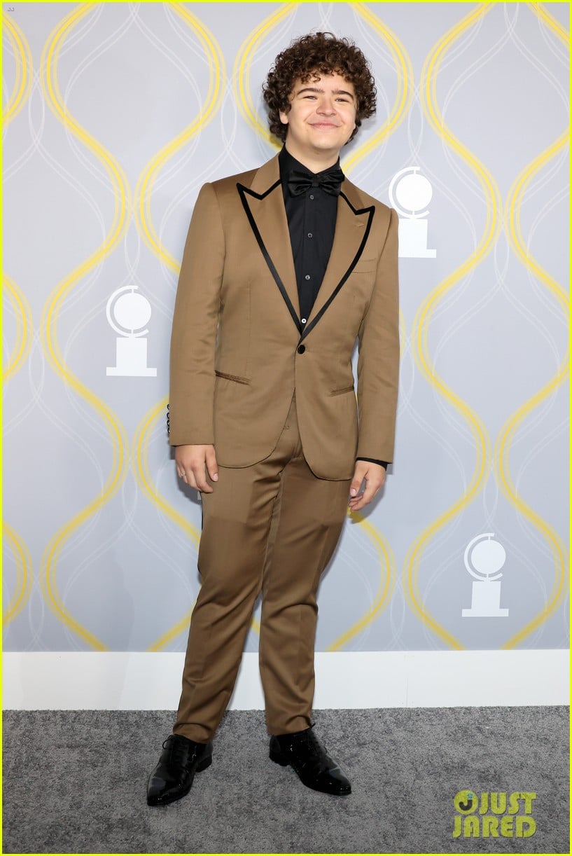 Gaten Matarazzo Brings Girlfriend Elizabeth Yu to Tony Awards 2022 ...