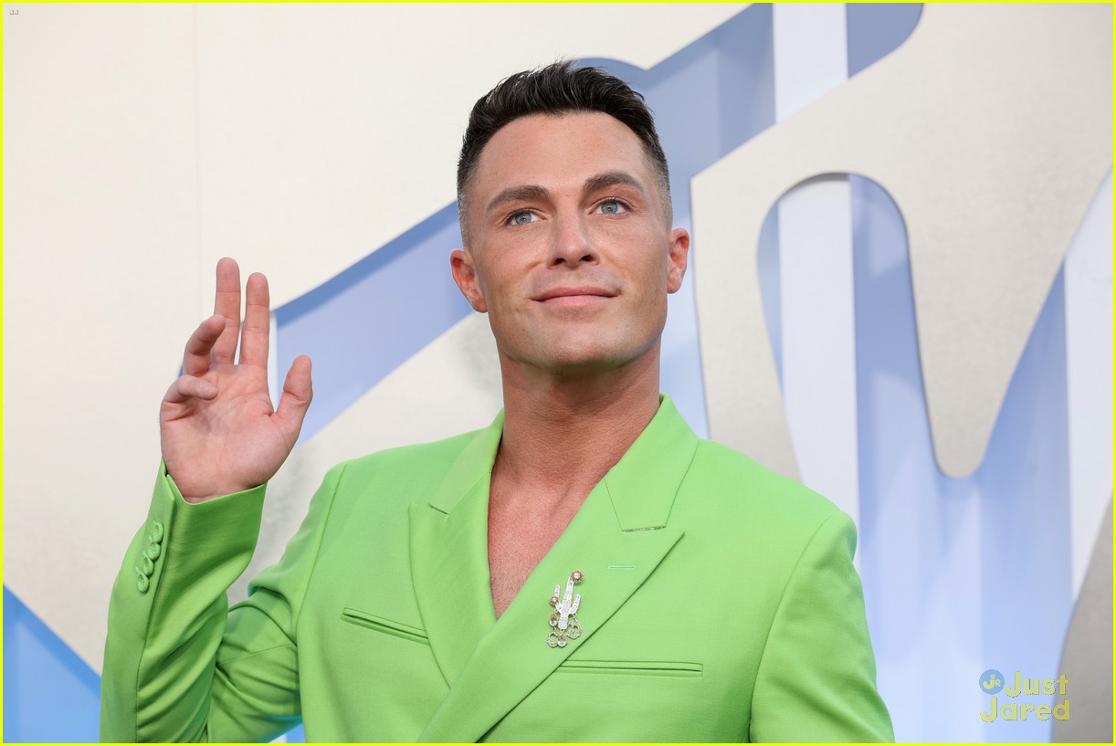 Dylan O'Brien & Colton Haynes are 'Teen Wolf' Studs at MTV VMAs 2022 ...