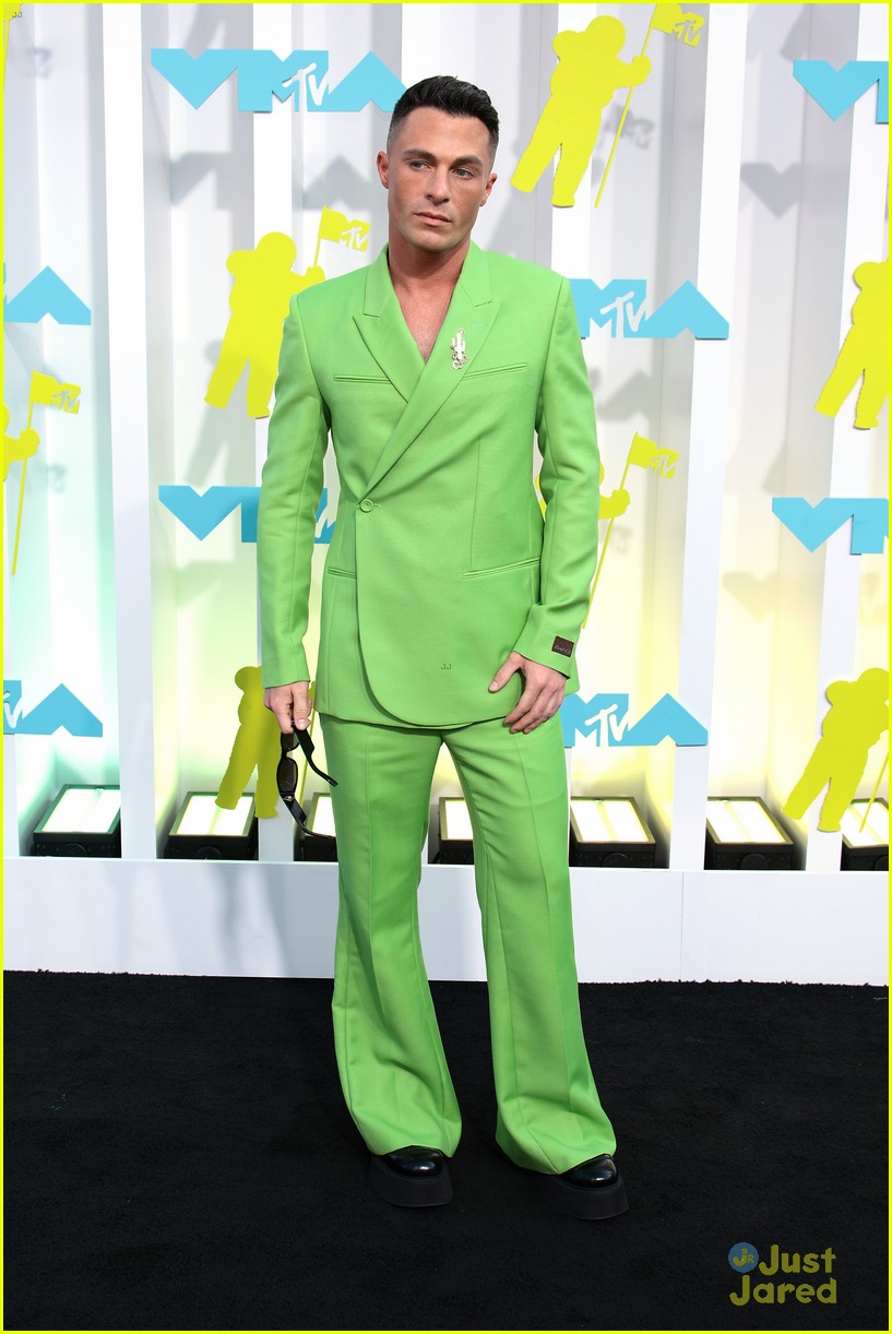 Dylan O'Brien & Colton Haynes are 'Teen Wolf' Studs at MTV VMAs 2022 ...