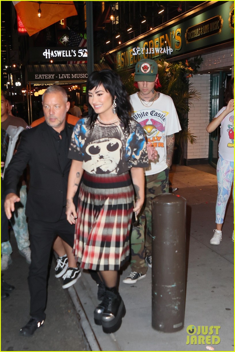 Demi Lovato Steps Out with New Boyfriend Jutes for First Time! | Photo ...
