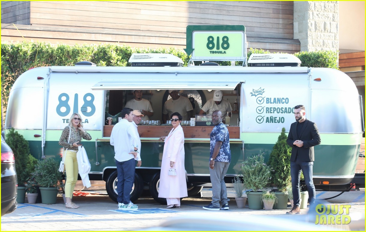 Kendall Jenner Gets Justin & Hailey Bieber's Support at 818 Party ...