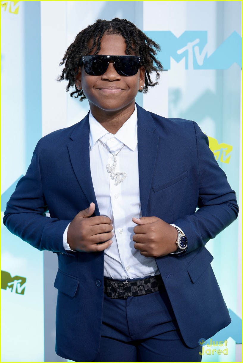 Full Sized Photo of that girl lay lay young dylan attend the vmas 12 ...