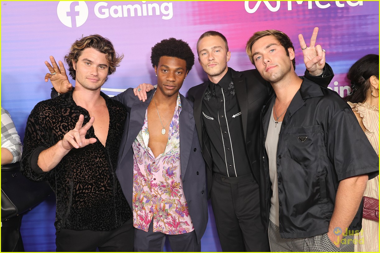 Summer I Turned Pretty's David Iacono, Summer Madison & Minnie Mills ...