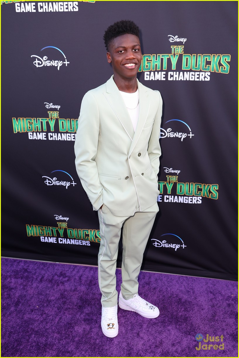 Brady Noon, Luke Islam, Sway Bhatia & More Premiere 'The Mighty Ducks ...