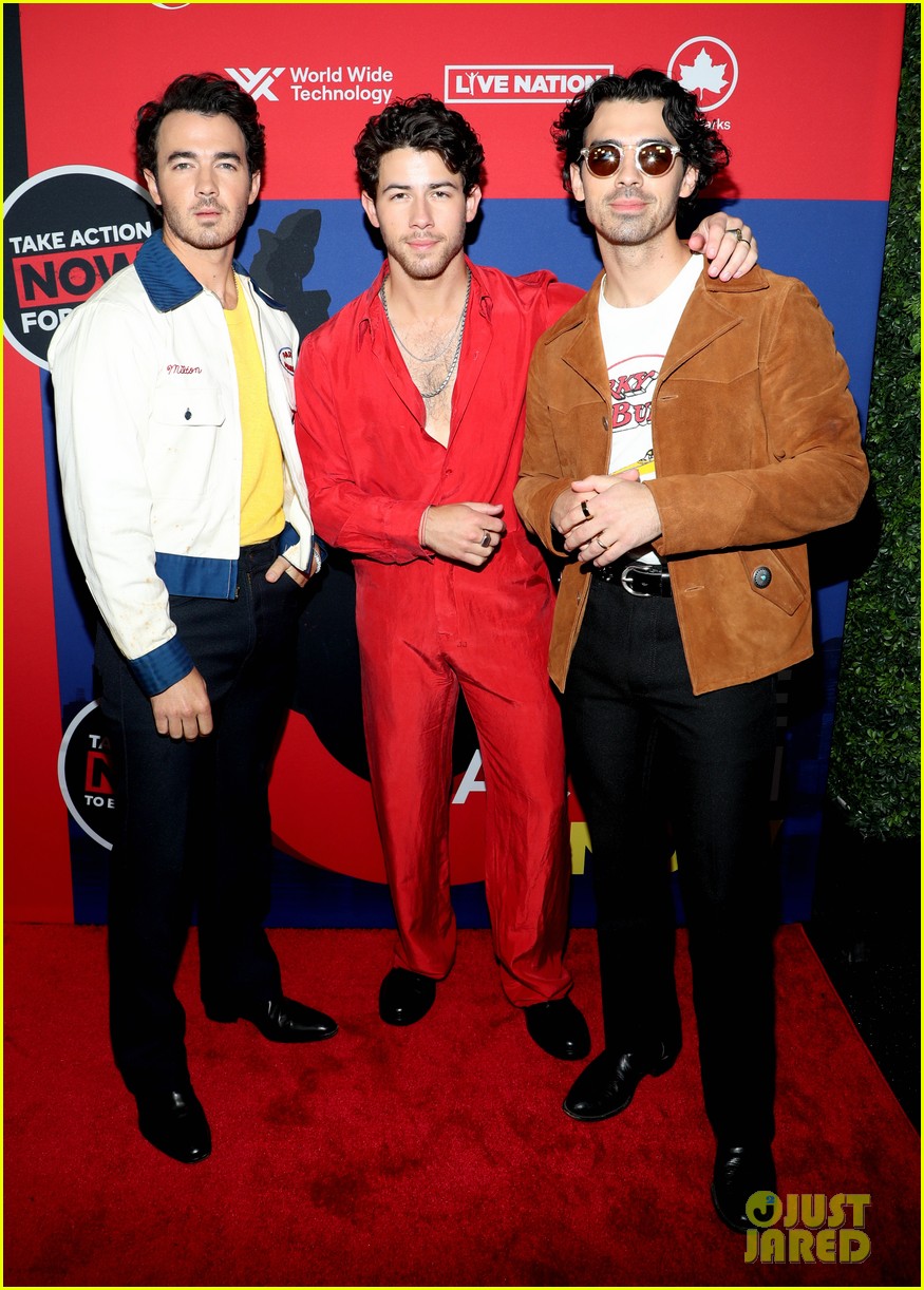 Jonas Brothers Hit the Stage for Performance at Global Citizen Festival ...