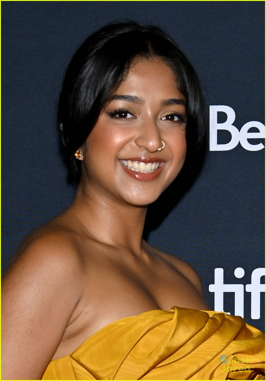 Julia Butters Joins Steven Spielberg & More at 'The Fabelmans' Toronto ...