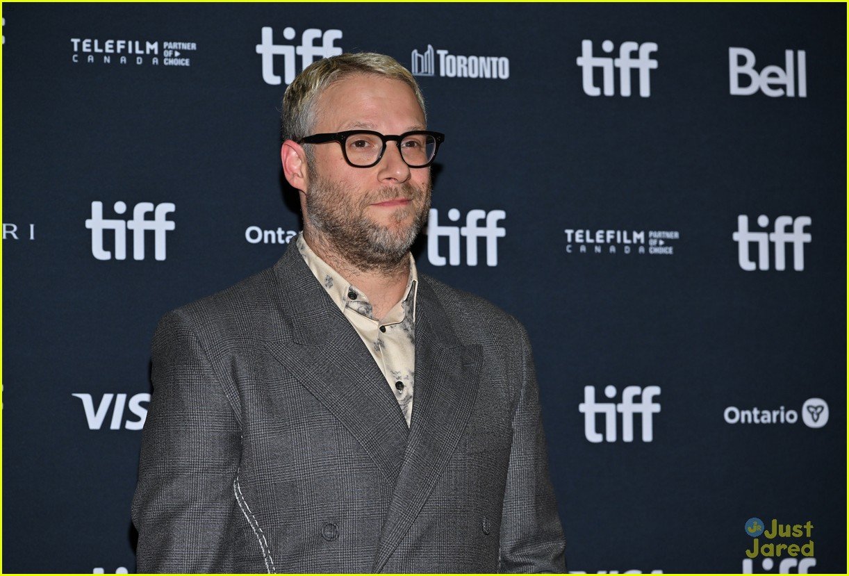 Julia Butters Joins Steven Spielberg & More at 'The Fabelmans' Toronto ...