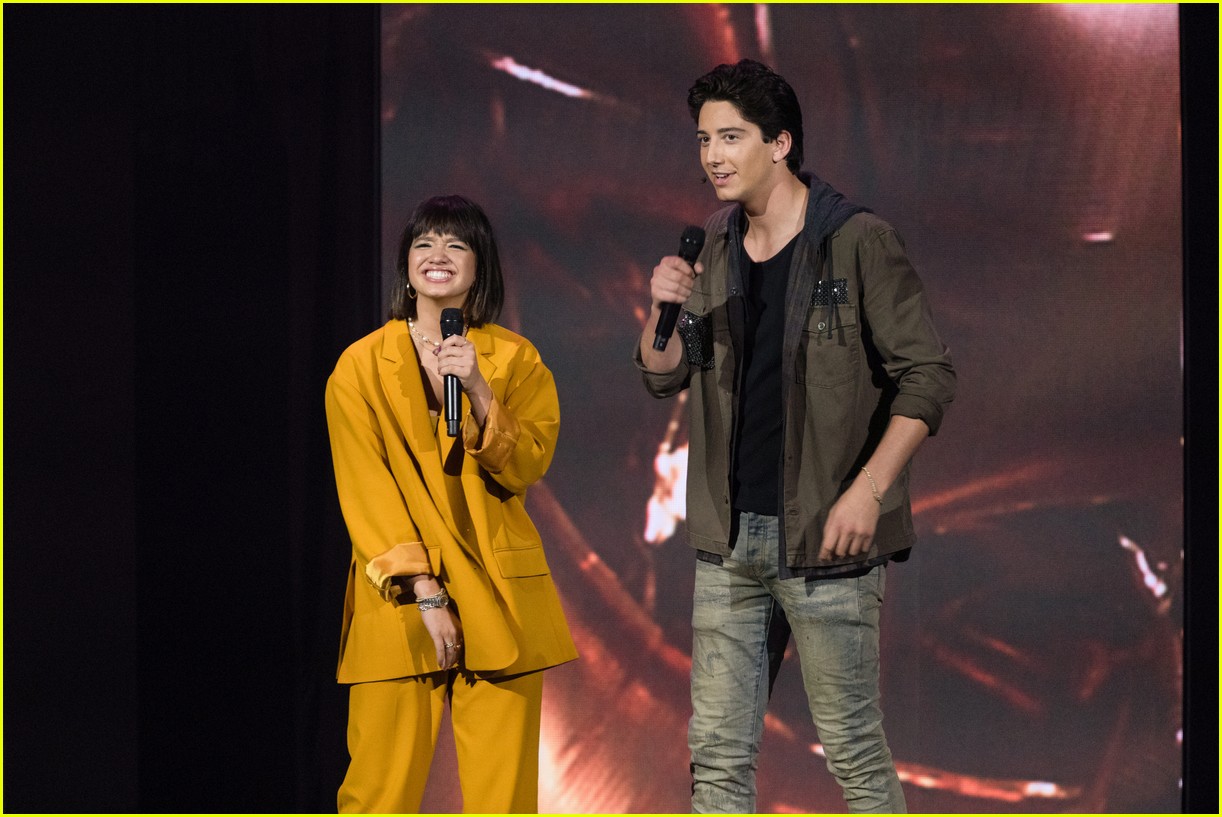 Peyton Elizabeth Lee & Milo Manheim Unveil 'Prom Pact' Poster at D23 Expo | Photo 1356942 ...