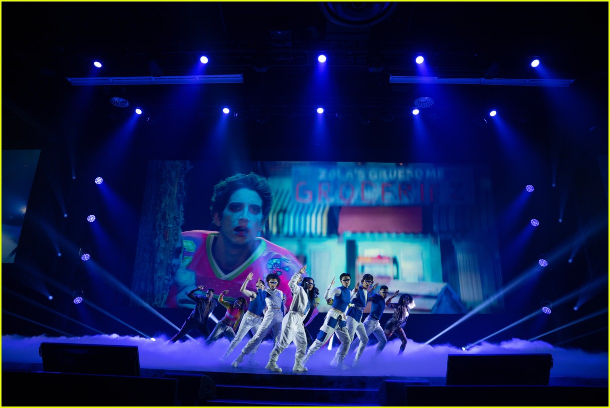 'Zombies 3' Cast Perform 'Alien Invasion' at D23 Expo (Video) | Photo ...