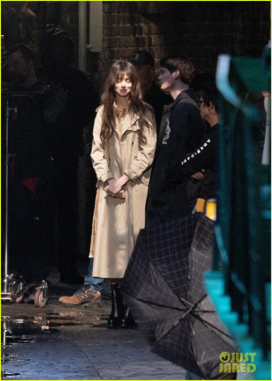 Nicholas Galitzine Makes Out With Anne Hathaway During Filming For 'The Idea of You' | Photo ...