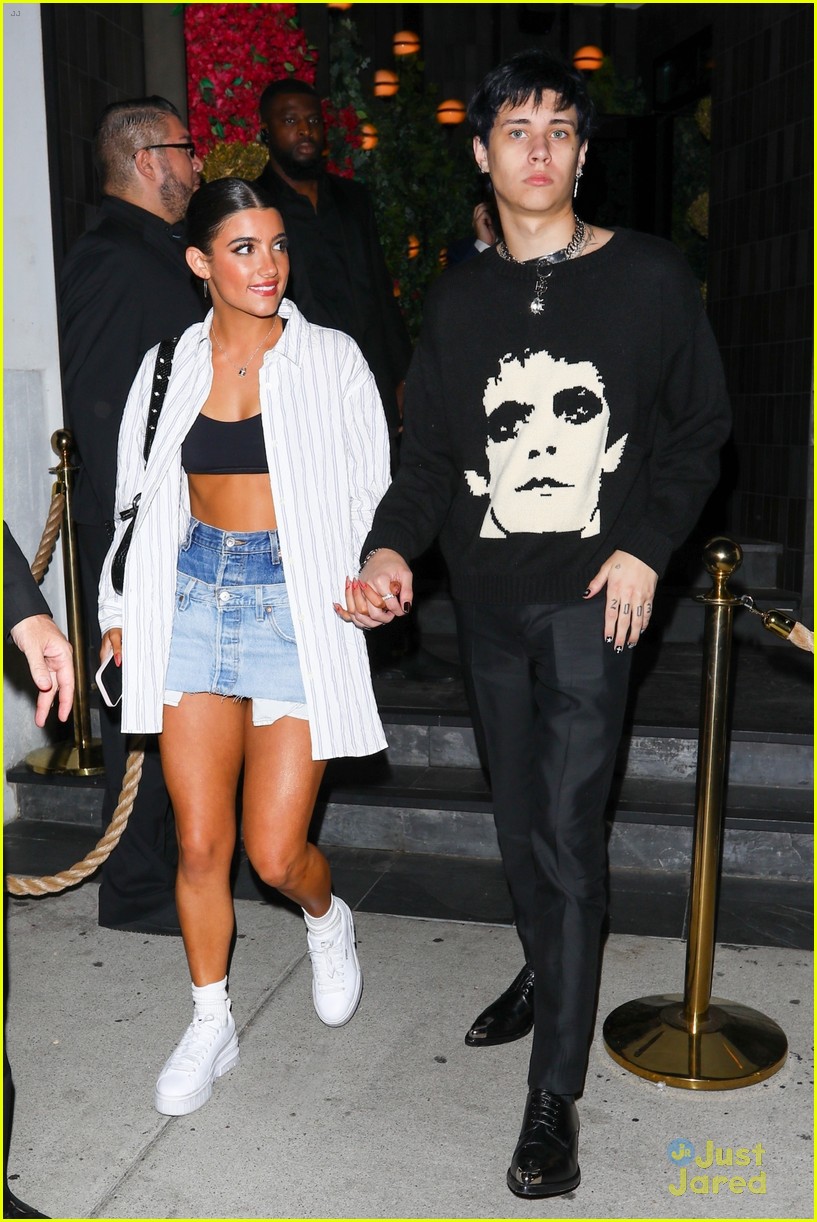 Charli D'Amelio & Landon Barker Grab Dinner With Friends & Family After ...