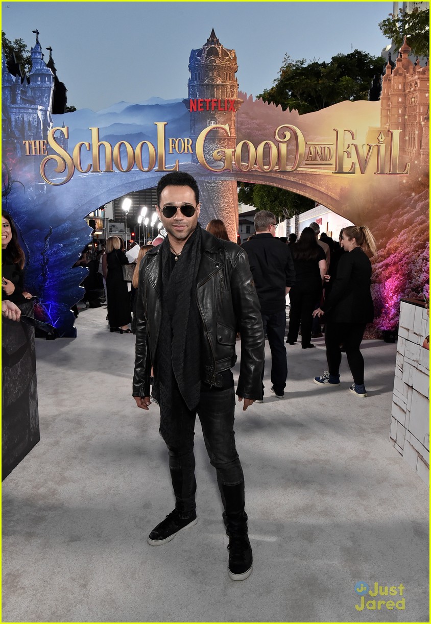 Corbin Bleu & Luke Mullen Support Sofia Wylie at 'School For Good & Evil' Premiere | Photo ...