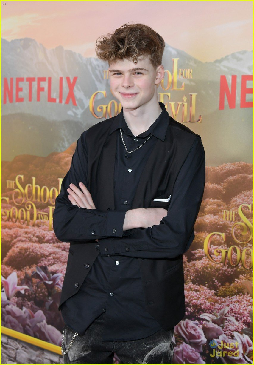 Corbin Bleu & Luke Mullen Support Sofia Wylie at 'School For Good & Evil' Premiere | Photo ...