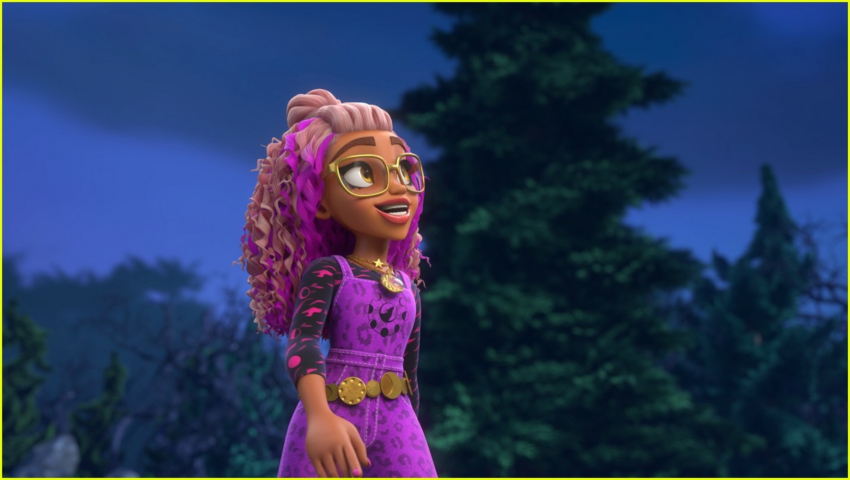 Gabrielle Nevaeh Green Dishes on Voicing Clawdeen in New 'Monster High ...