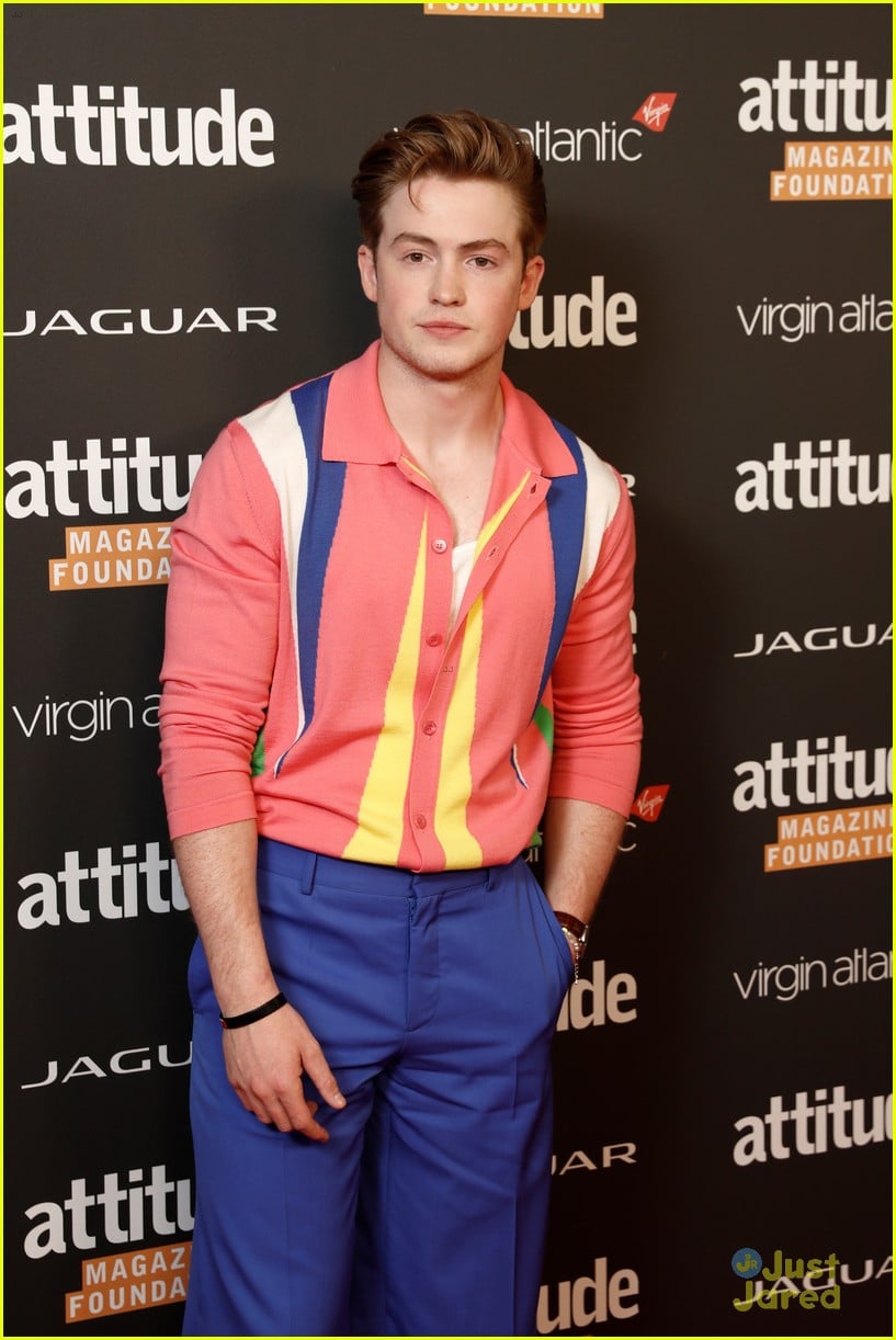 'Heartstopper' Stars & Perrie Edwards Attend Attitude Awards 2022 ...