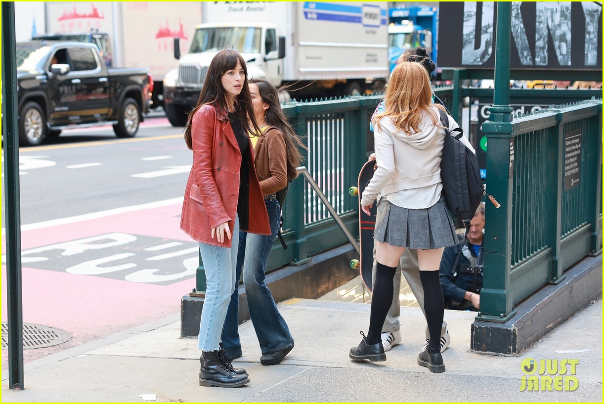 Sydney Sweeney Spotted on 'Madame Web' Set for First Time! (Photos ...