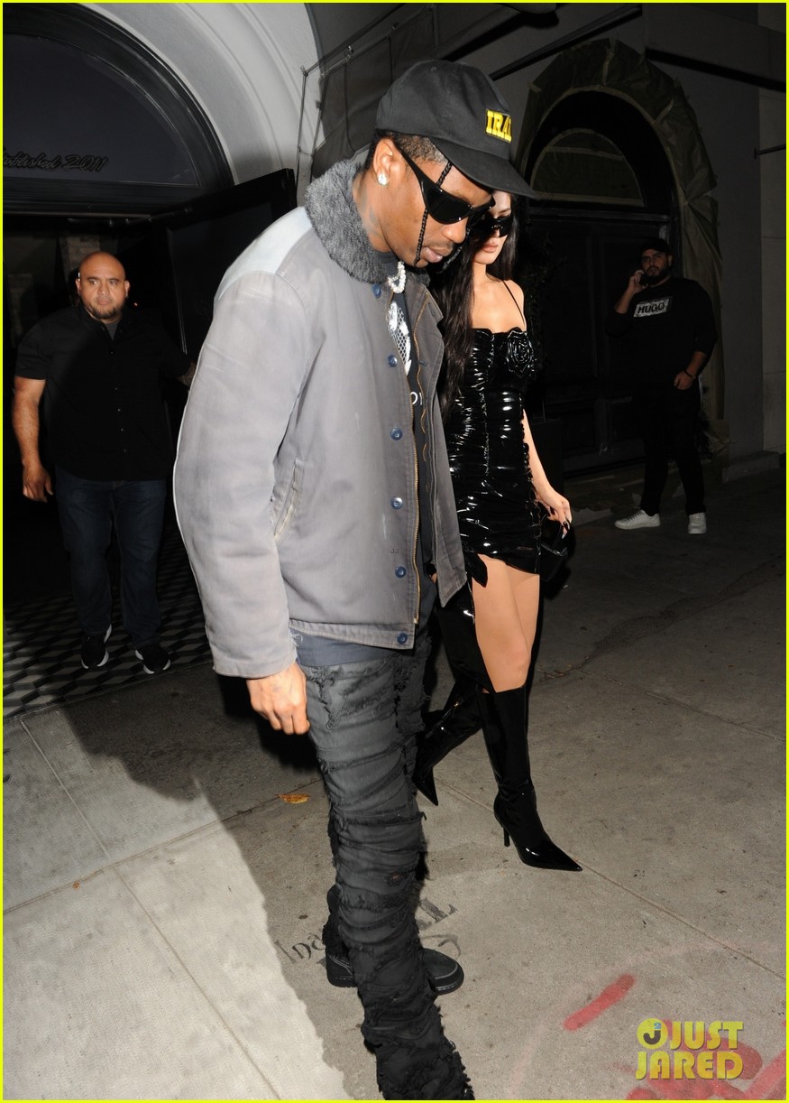 Kylie Jenner & Boyfriend Travis Scott Step Out for Date Night at Craig ...