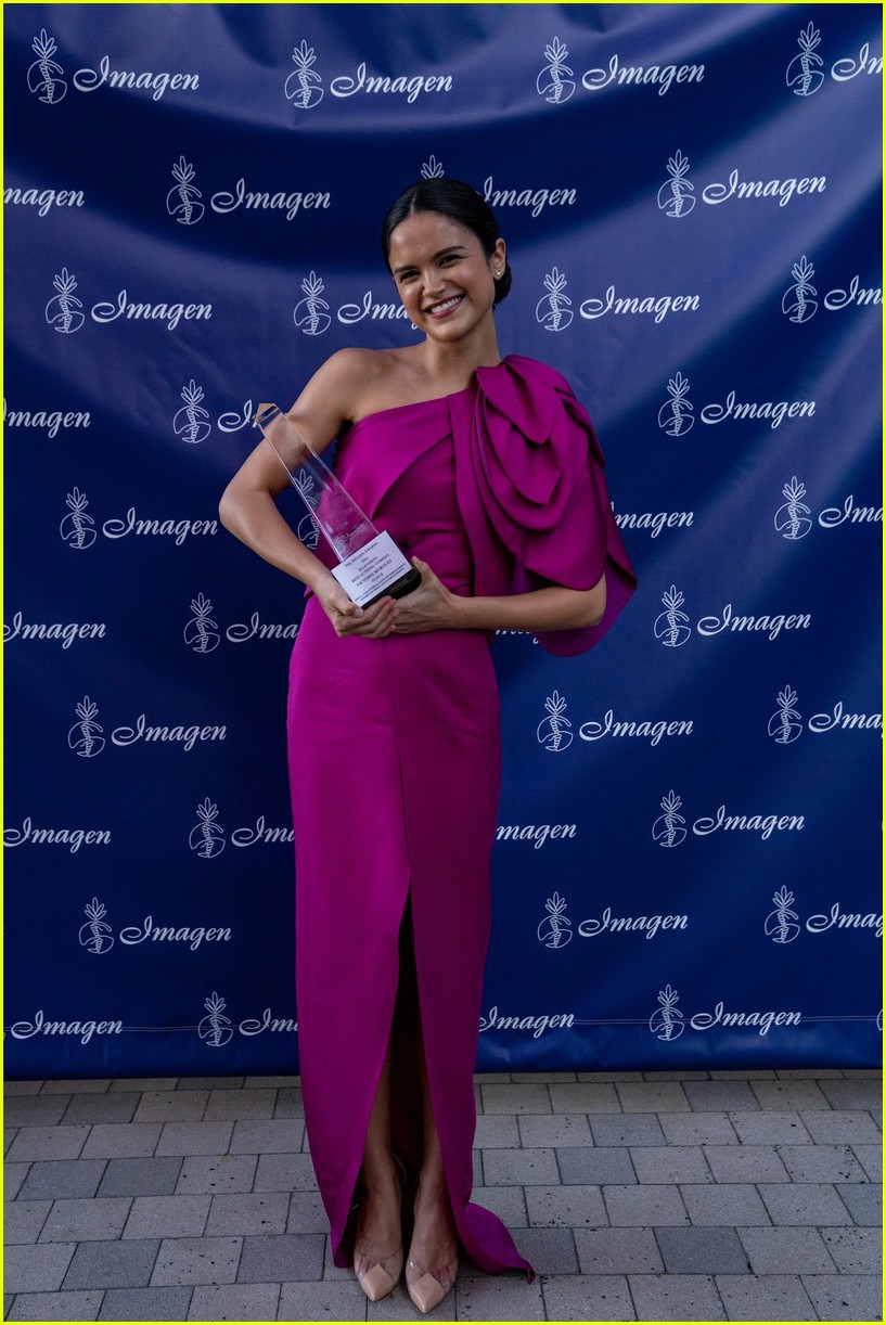 Michael Cimino & 'Love, Victor' Win at Imagen Awards 2022 | Photo ...