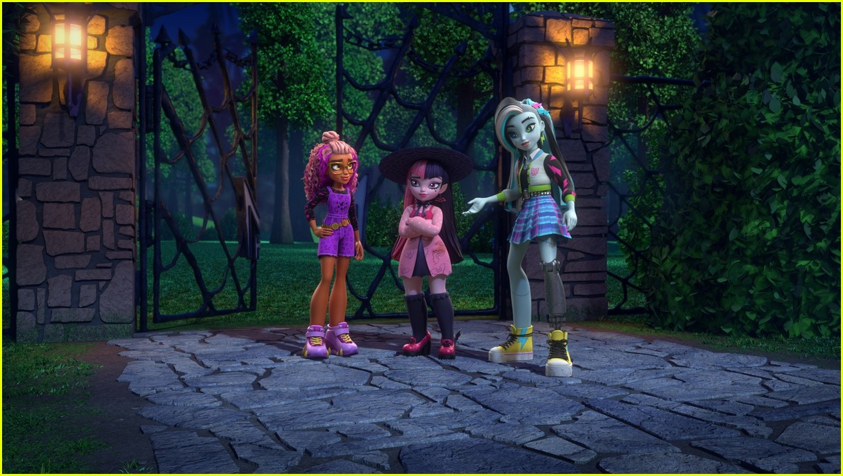 New 'Monster High' Clip Introduces Several Characters From New Series ...