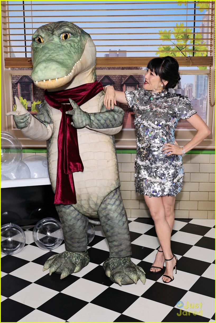 Shawn Mendes, Constance Wu & Winslow Fegley Premiere New Movie 'Lyle ...