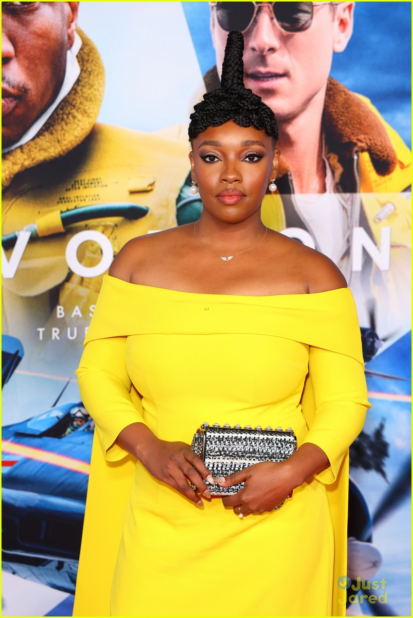 BFFs Joe Jonas, Daren Kagasoff & Spencer Neville Suit Up for 'Devotion ...