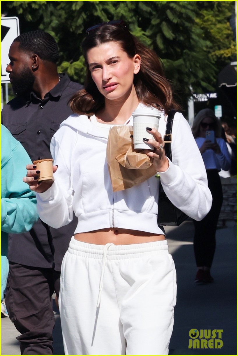 Hailey & Justin Bieber Head Out For Coffee Before a Night on the Town ...