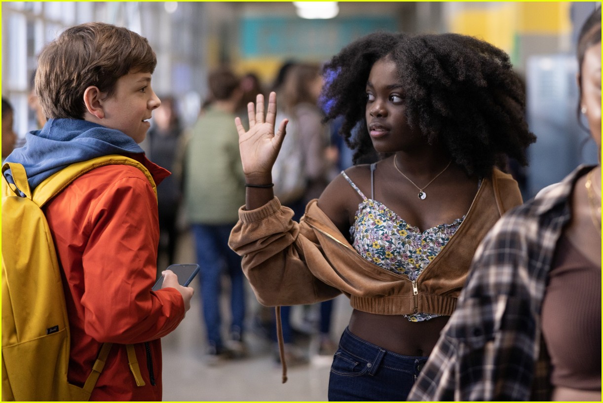 'Lyle, Lyle, Crocodile' Actress Lyric Hurd Reveals 10 Fun Facts ...