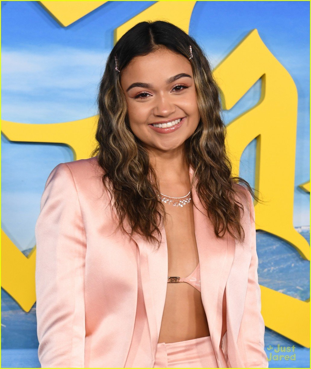 Full Sized Photo of madison bailey drew starkey support outer banks ... Full Sized Photo of madison bailey drew starkey support outer banks ...