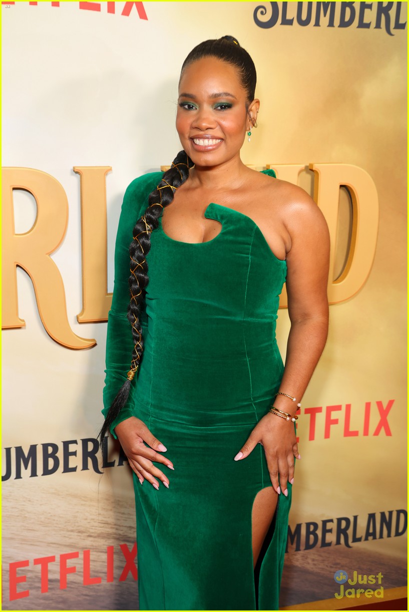 Marlow Barkley Dances With Jason Momoa at 'Slumberland' Premiere ...