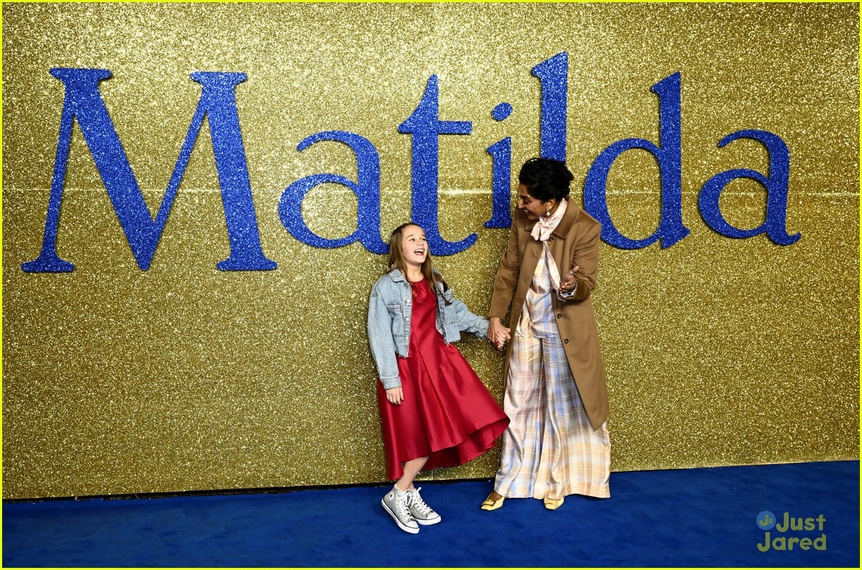 Alisha Weir Shares Sweet Hug With Emma Thompson at 'Matilda' Premiere ...