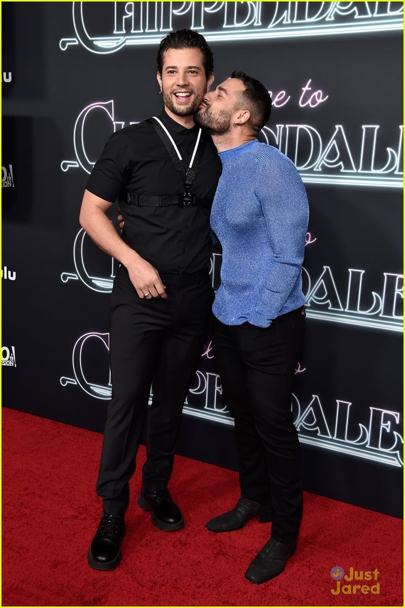 Spencer Boldman Premieres New Hulu Series 'Welcome to Chippendales ...