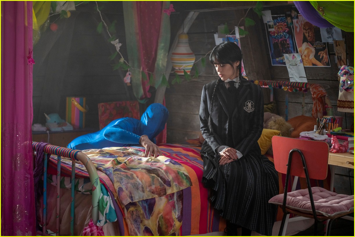 The Hand 'Thing' On 'Wednesday' Is Played By a Real Person, Romanian ...