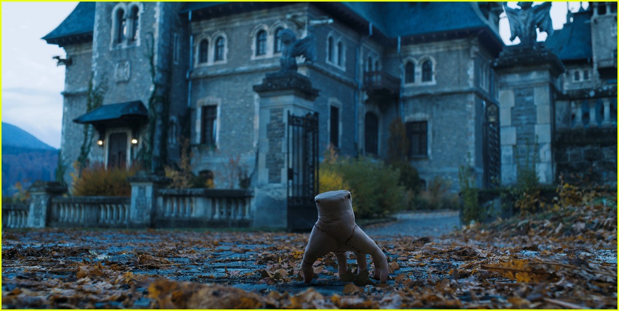 The Hand 'Thing' On 'Wednesday' Is Played By a Real Person, Romanian ...