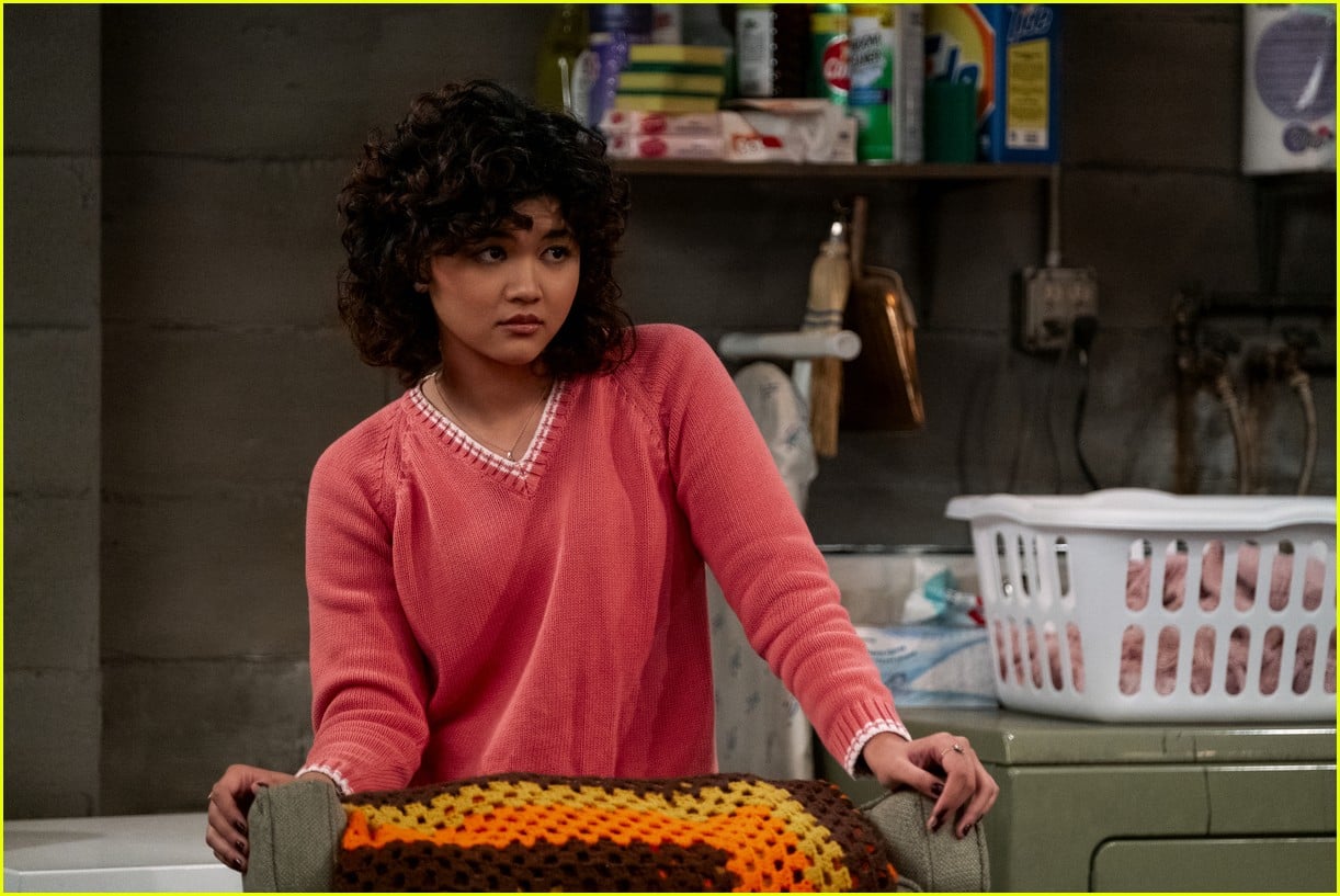 'That '90s Show' Trailer Introduces New Characters & Welcomes Back ...