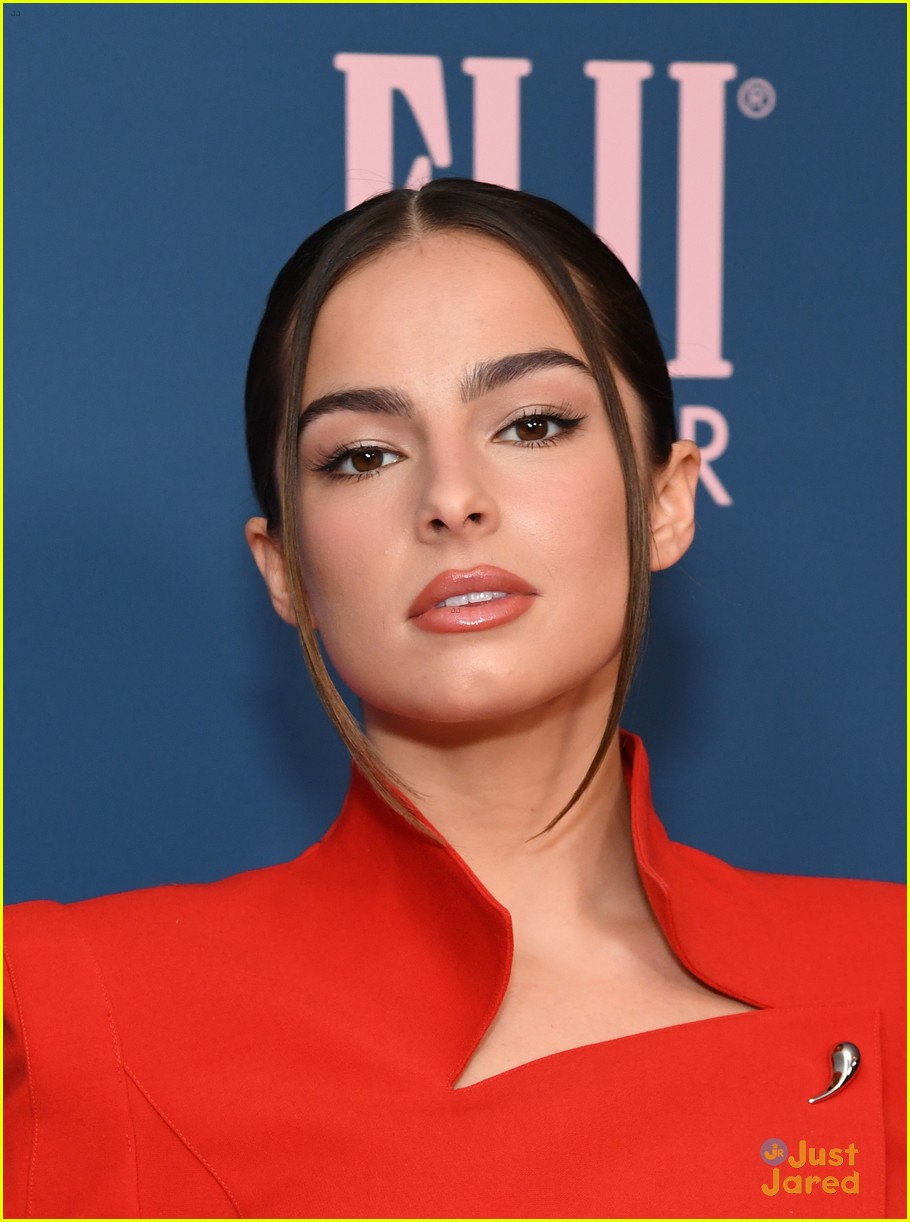 Addison Rae Goes Business Chic for Women In Entertainment Gala | Photo ...
