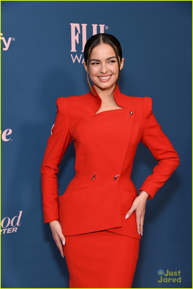Addison Rae Goes Business Chic for Women In Entertainment Gala | Photo ...