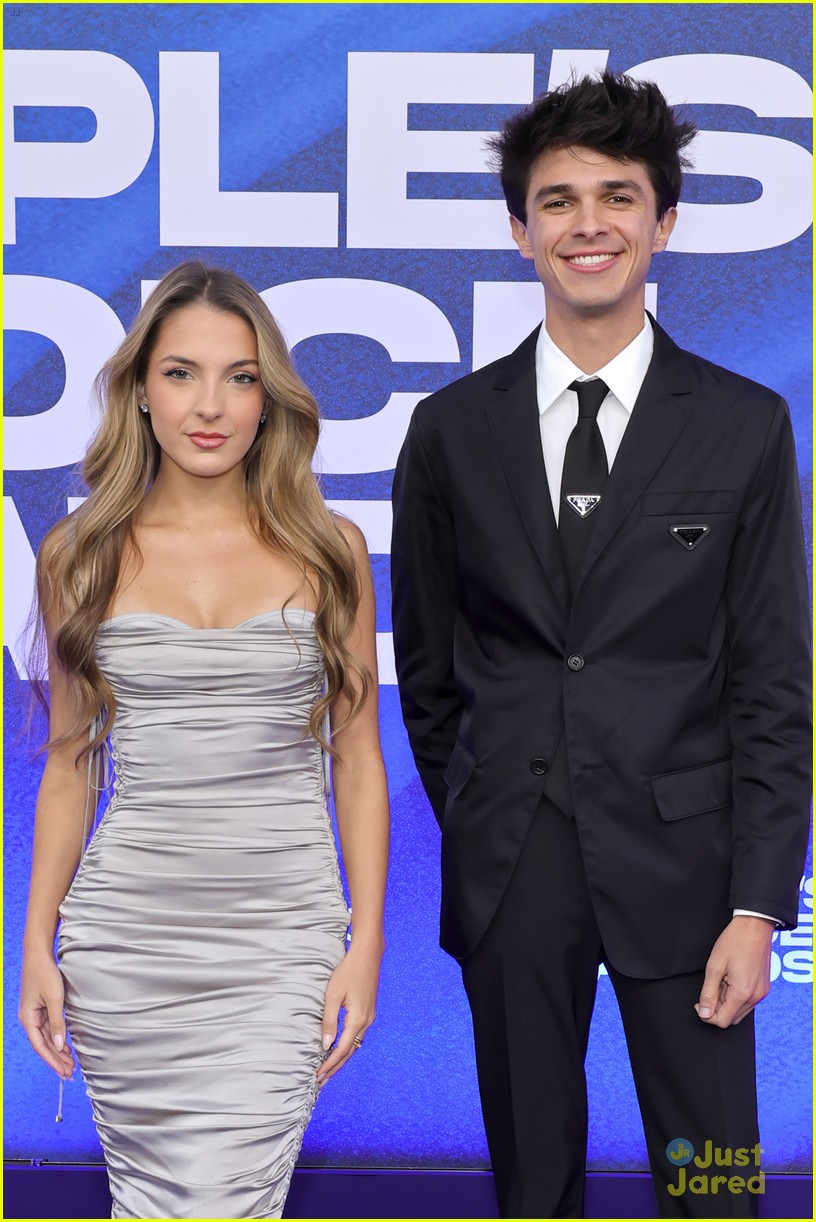 Chris Olsen, Tana Mongeau & James Charles Attend People's Choice Awards ...