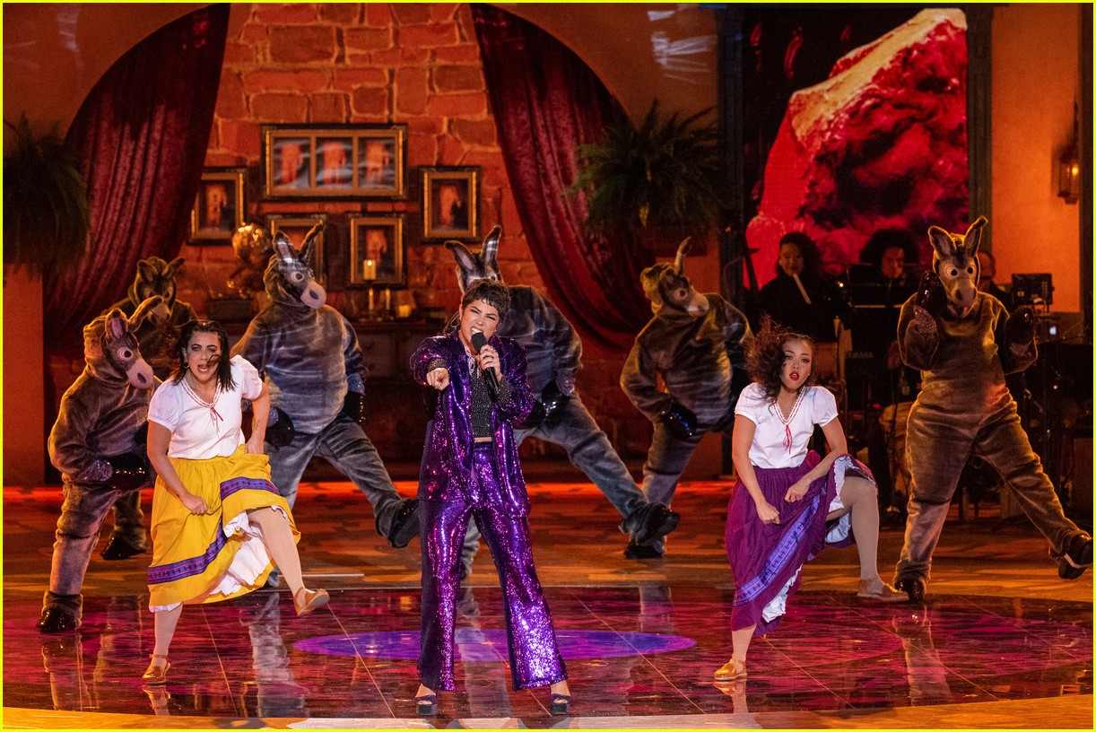 Full Sized Photo of encanto live at the hollywood bowl trailer 29 ...