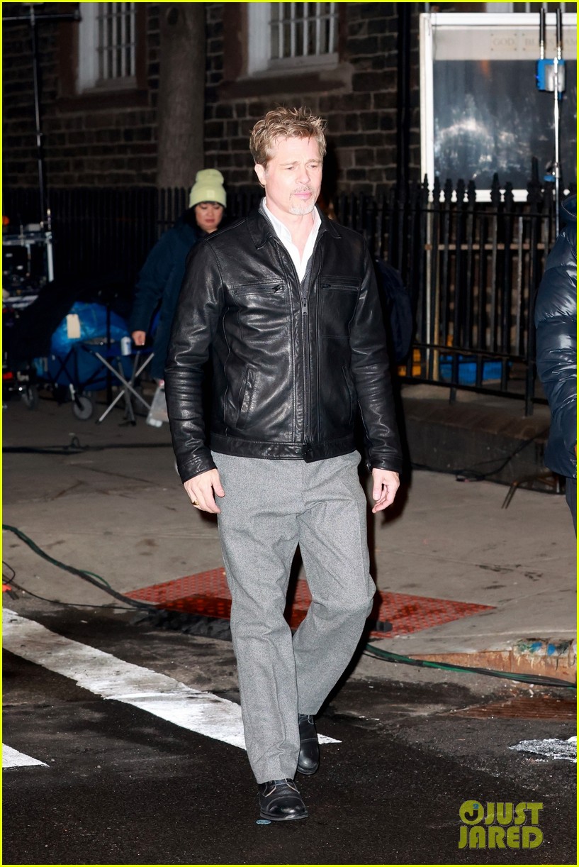 Austin Abrams Wears His Underwear While Filming His New Movie 'Wolves ...