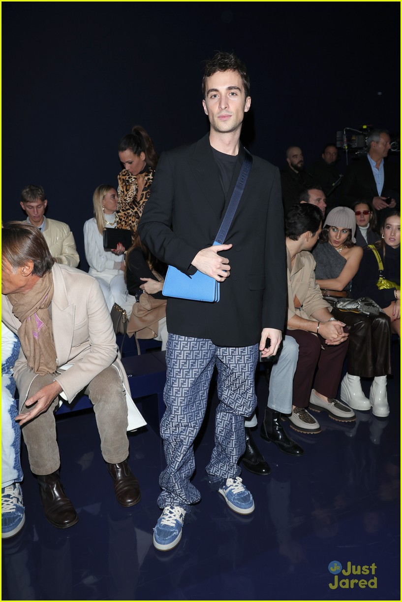 Full Sized Photo of nicholas galitzine hunter doohan jonah hauer king ...