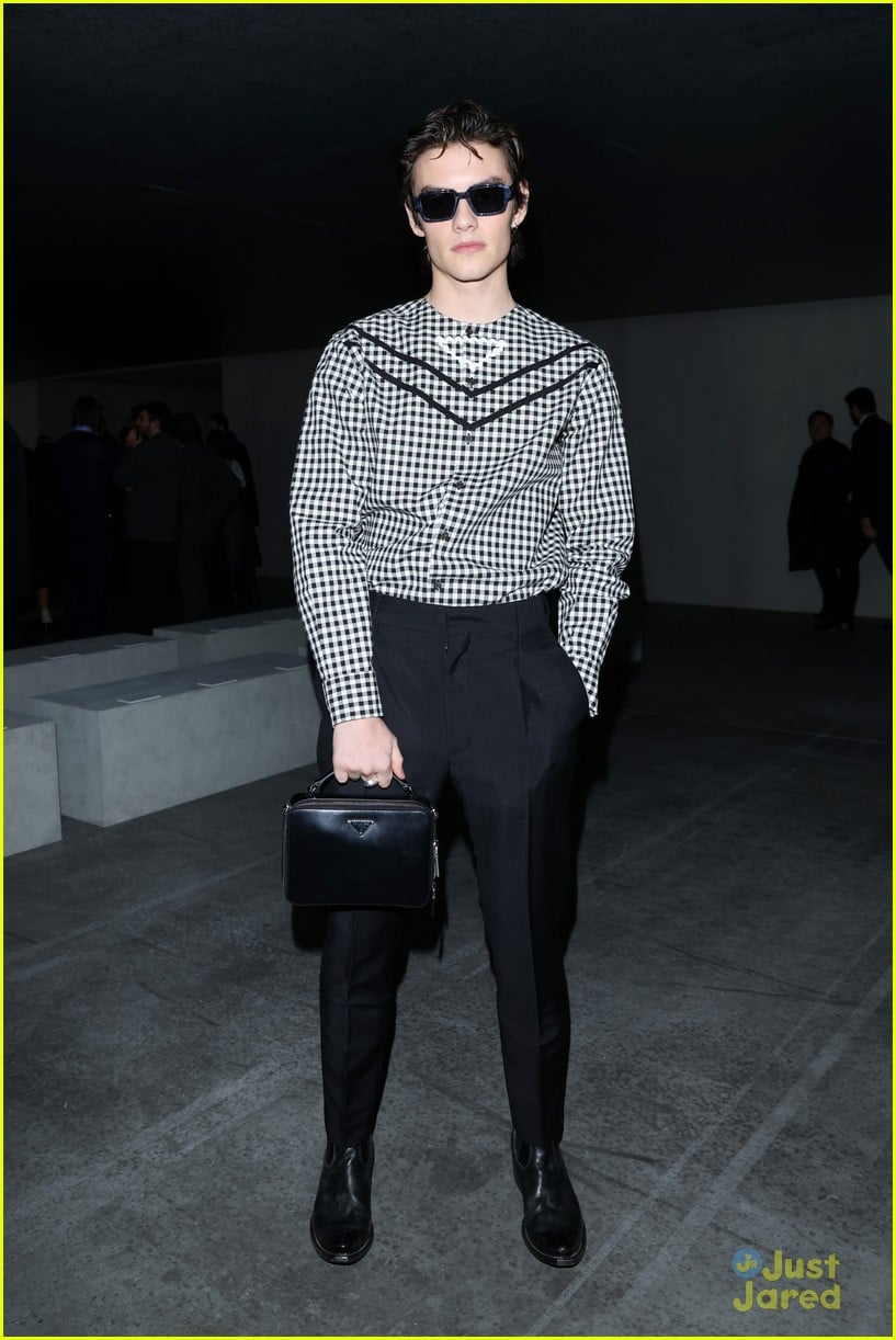 Hero Fiennes Tiffin, Louis Partridge, Noah Beck & More Step Out for ...