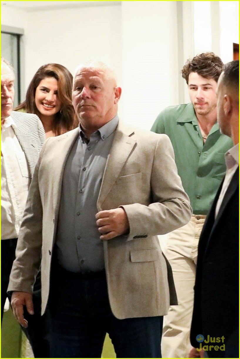 Full Sized Photo of jonas brothers grab family dinner ahead of walk of ...