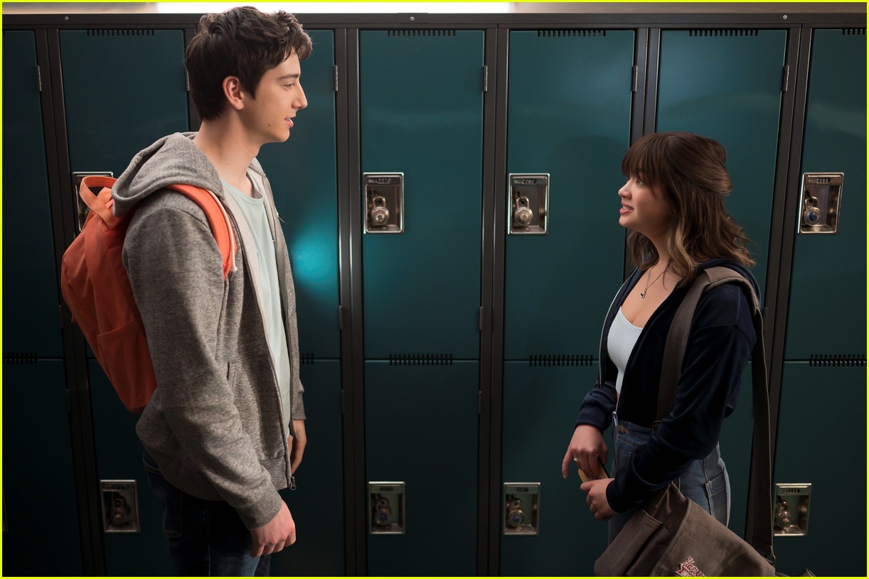Peyton Elizabeth Lee's 'Prom Pact' Movie Gets New Stills & Premiere ...