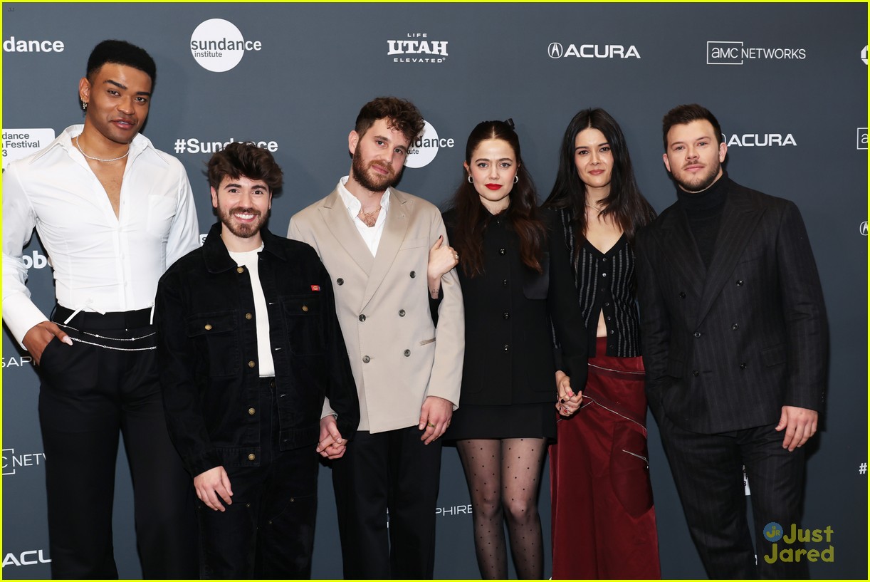 Zoey Deutch Supports Boyfriend Jimmy Tatro & 'The Politician' Co-Star ...