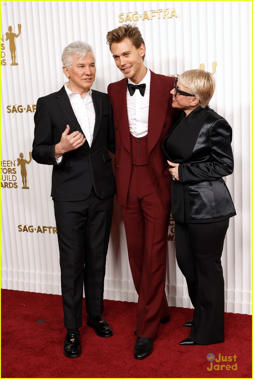 Austin Butler Joins Baz Luhrmann & Catherine Martin at SAG Awards 2023 ...