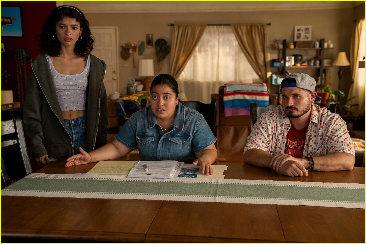 Netflix Drops 'Freeridge' Trailer as 'On My Block' Spinoff Debuts on ...