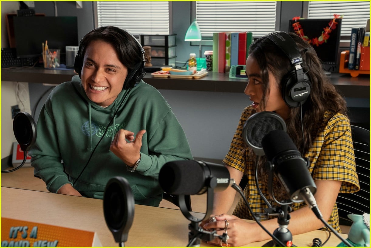 Netflix Drops 'Freeridge' Trailer as 'On My Block' Spinoff Debuts on ...