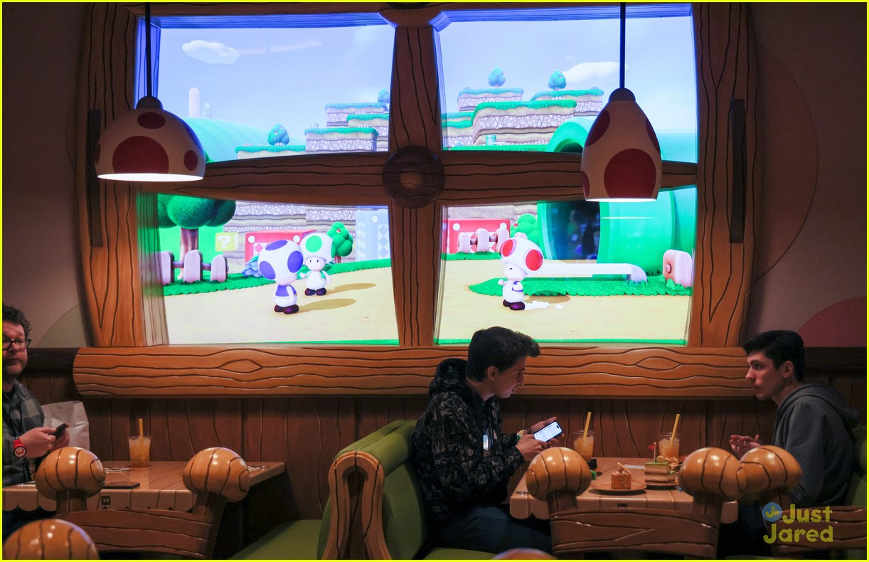 Super Nintendo World Officially Opens at Universal Studios Hollywood ...