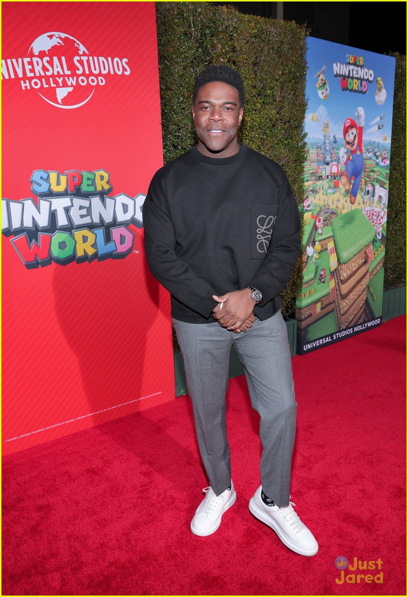 Dylan Sprouse & Barbara Palvin Attend Super Nintendo World Opening with ...