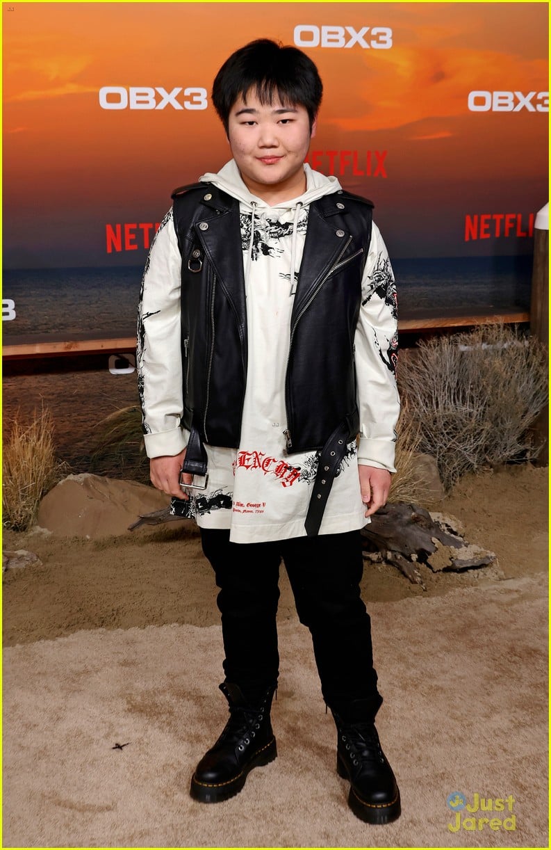 Lana Condor, Hunter Doohan & More Netflix Stars Hit Up 'Outer Banks ...